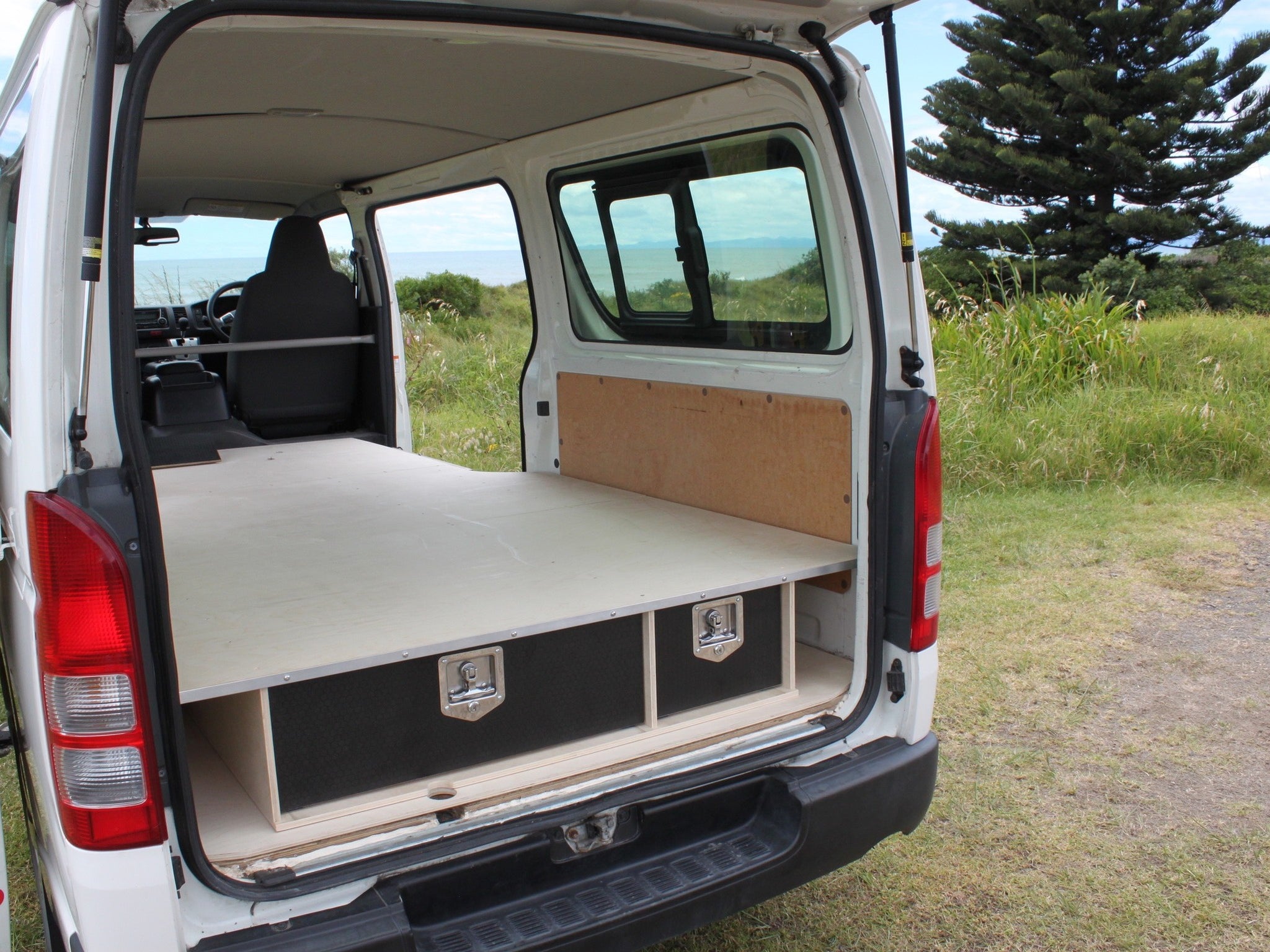 Van False Floor with Drawers - Smart Van Storage Solutions – VanEquip NZ