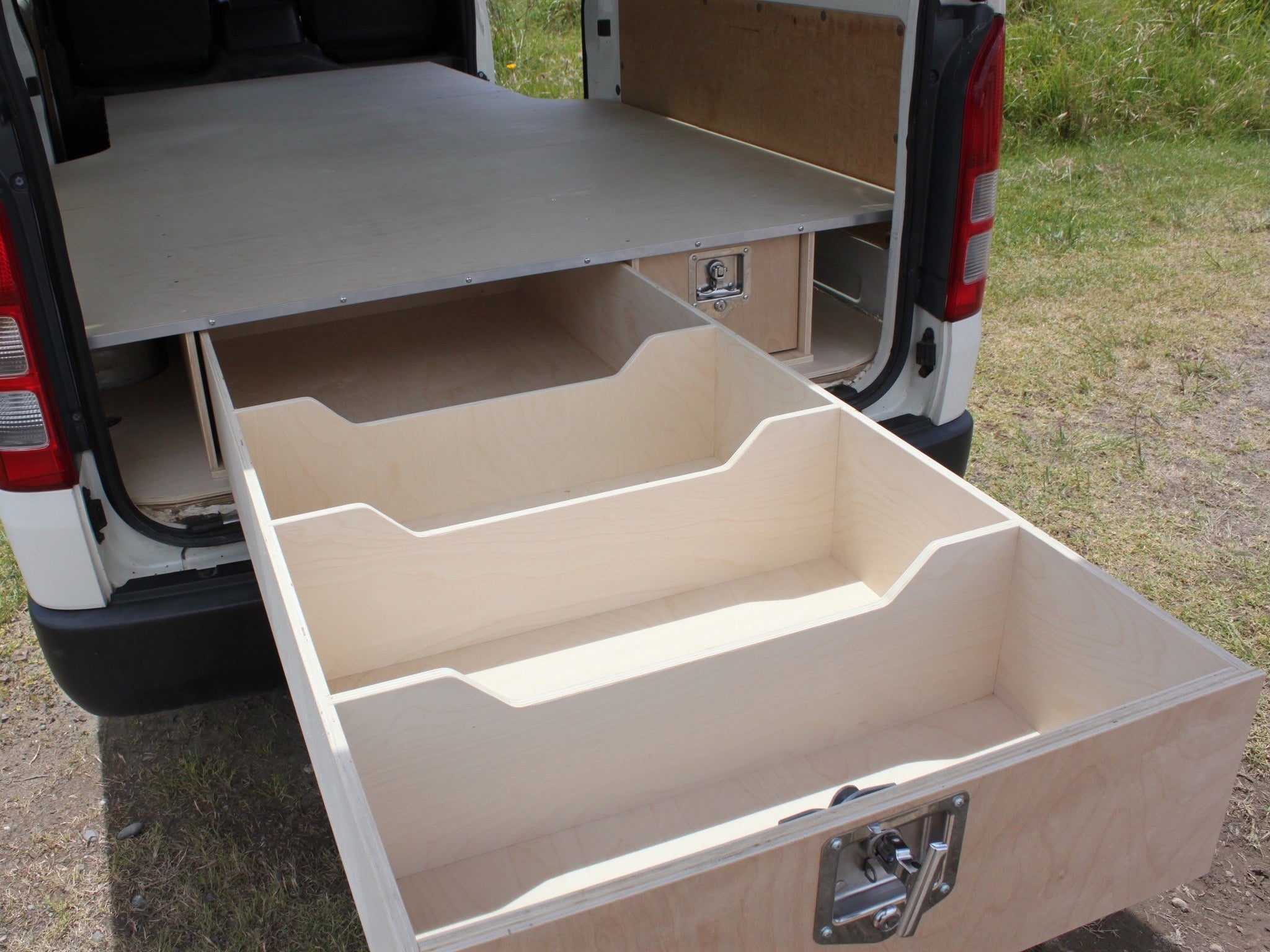 Van False Floor with Drawers - Smart Van Storage Solutions – VanEquip NZ
